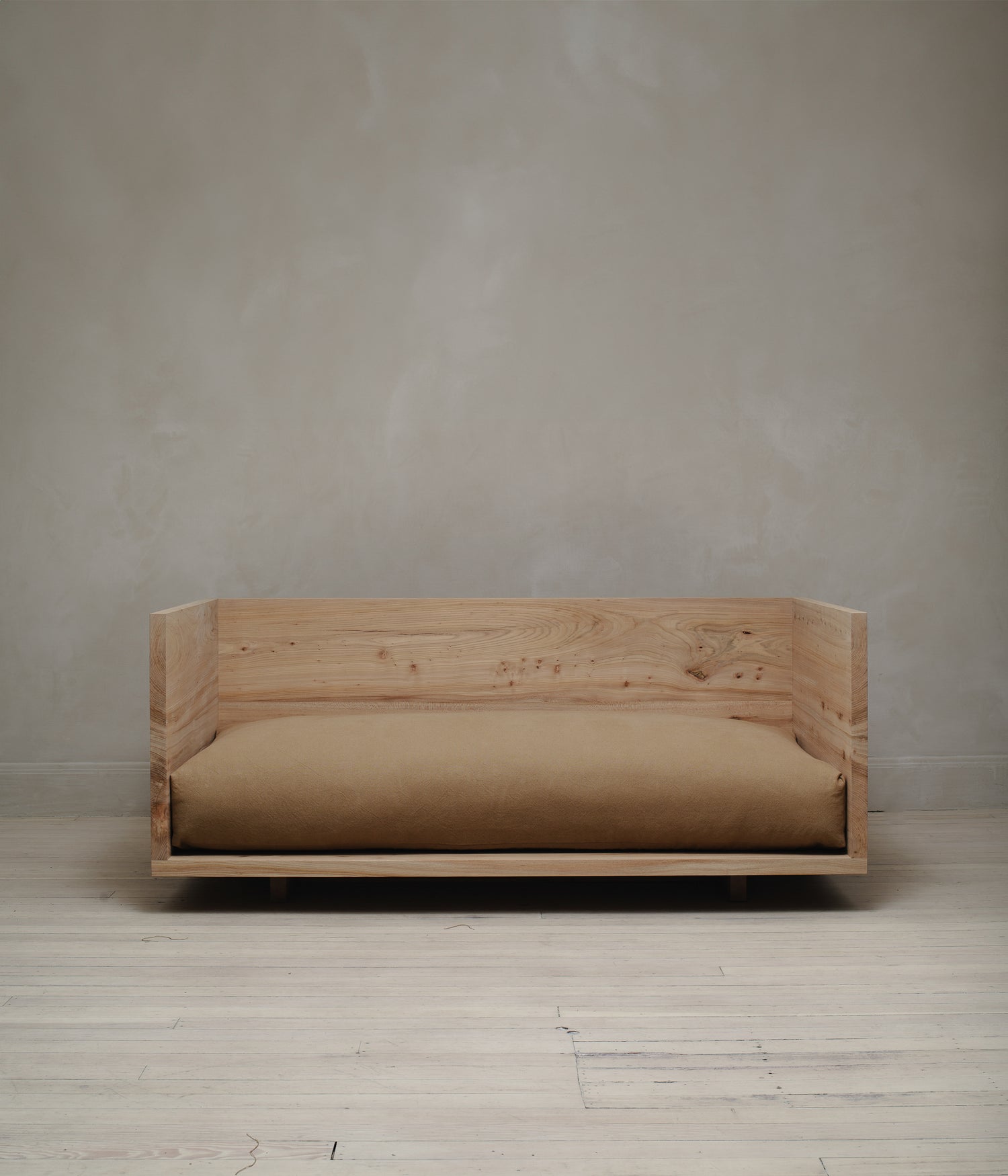 Sofa - Oiled Elm – evan kinori